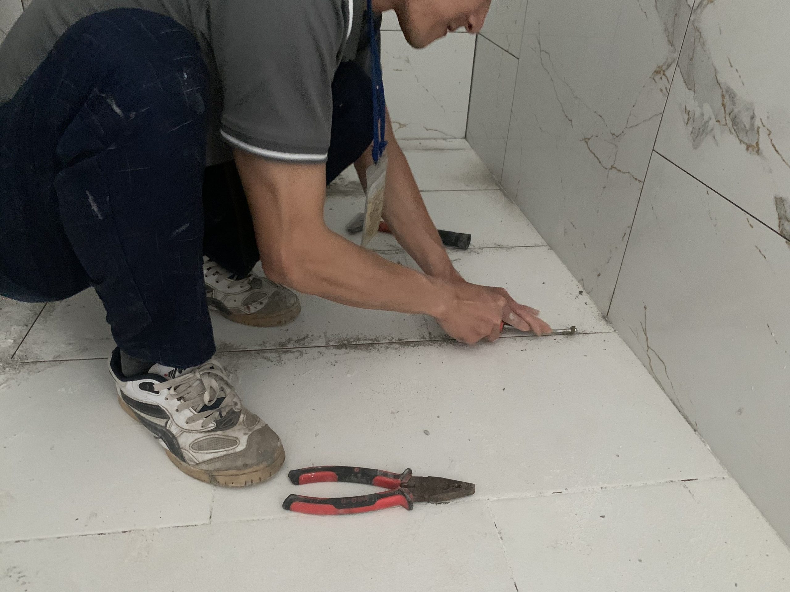 Thi công keo chít mạch gạch Saveto - Chuẩn Nhất, Hiệu Quả Nhất - Keo ...